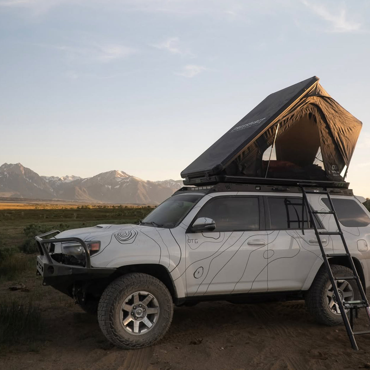 Jeep Wrangler Topo Line Wrap Inspiration: Clean, Rugged & Adventure-Re ...